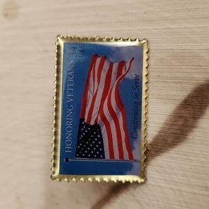 USPS | Accessories | Set 2 Usps Design Pins Heroes 20 911 Honoring ...